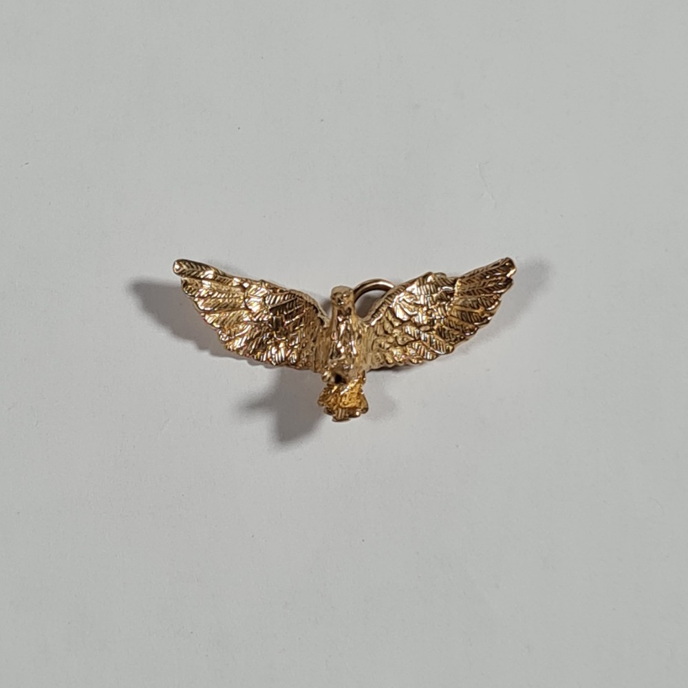Pre-owned 9ct Yellow Gold Flying Bird Pendant - Own4Less